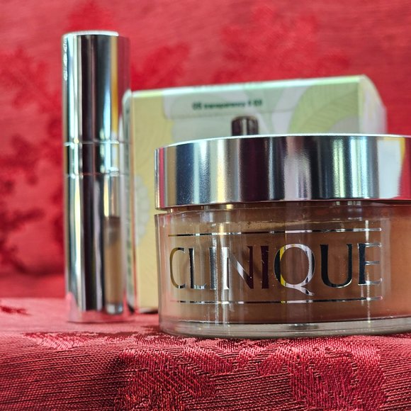 Clinique | Makeup | Nib Clinique Blended Face Powder And Brush 2 Oz ...